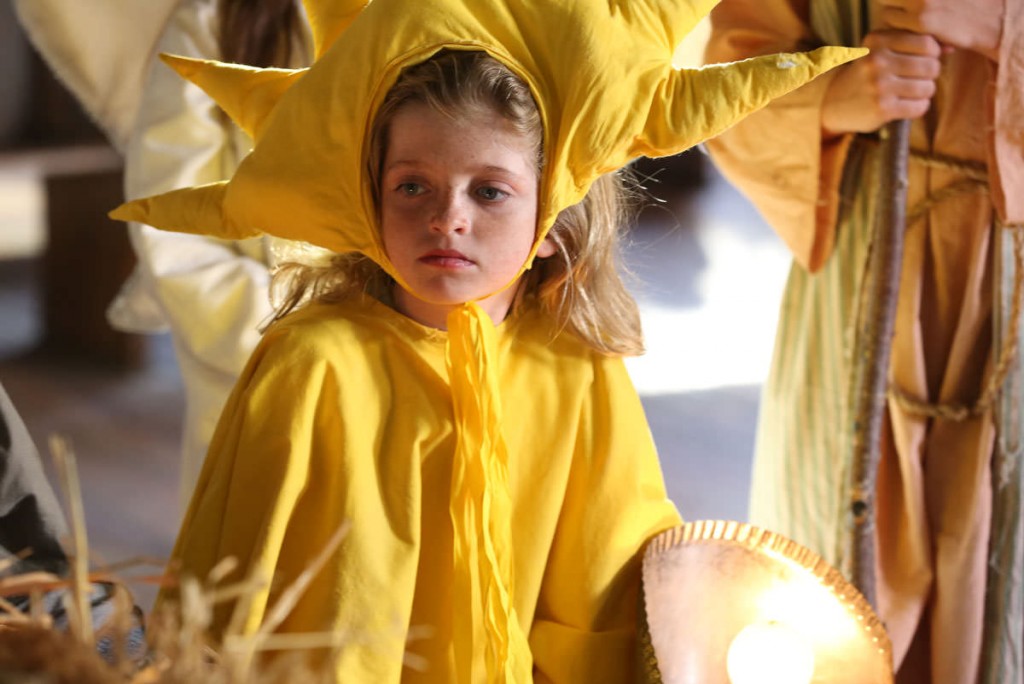 Watch: Farrah Mackenzie Returns As Stella Parton