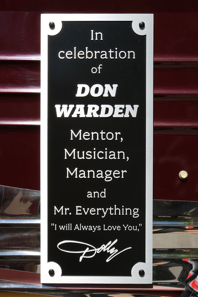 Dolly Parton - Official News Feed & History Archive