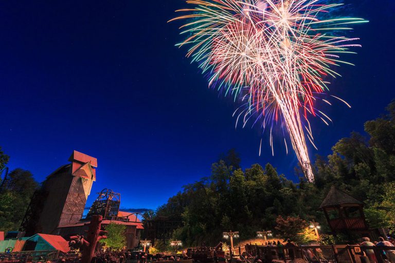 Dollywood Hosts A "Summer Celebration" Everyone Will Enjoy